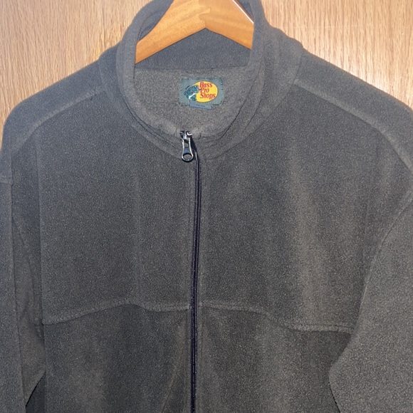 Bass Pro Shops | Sweaters | Bass Pro Shops Army Green Fleece Zip Up ...